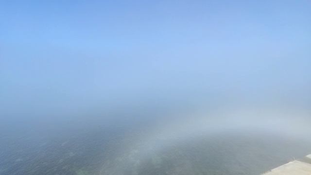 Анапа 2022. Облака на набережной Анапы. Не видно море, туман.