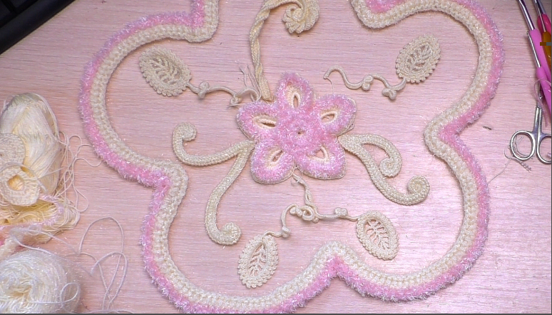 1 эфир Совместного вязания крючком пледа в технике Ирландское кружево.mp4