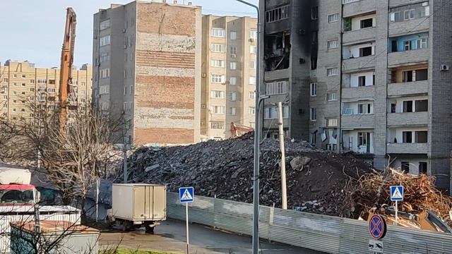 Ейск. Снос дома после падения самолета 11 день. Ейск новости. Канал Тутси влог.