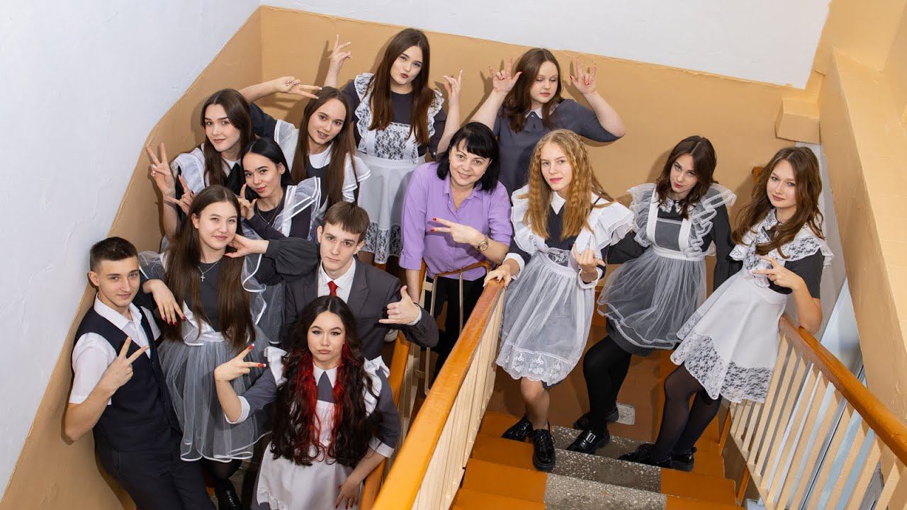 Портреты выпускников 32 школы Уссурийска. Альбомы выпускника,