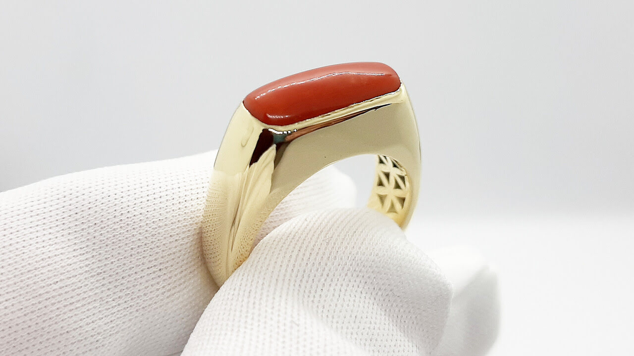 Перстень с кораллом