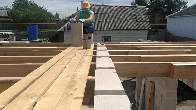 👍Продолжаю строить дом🏠начало несущих второго этажа и закидываем доски