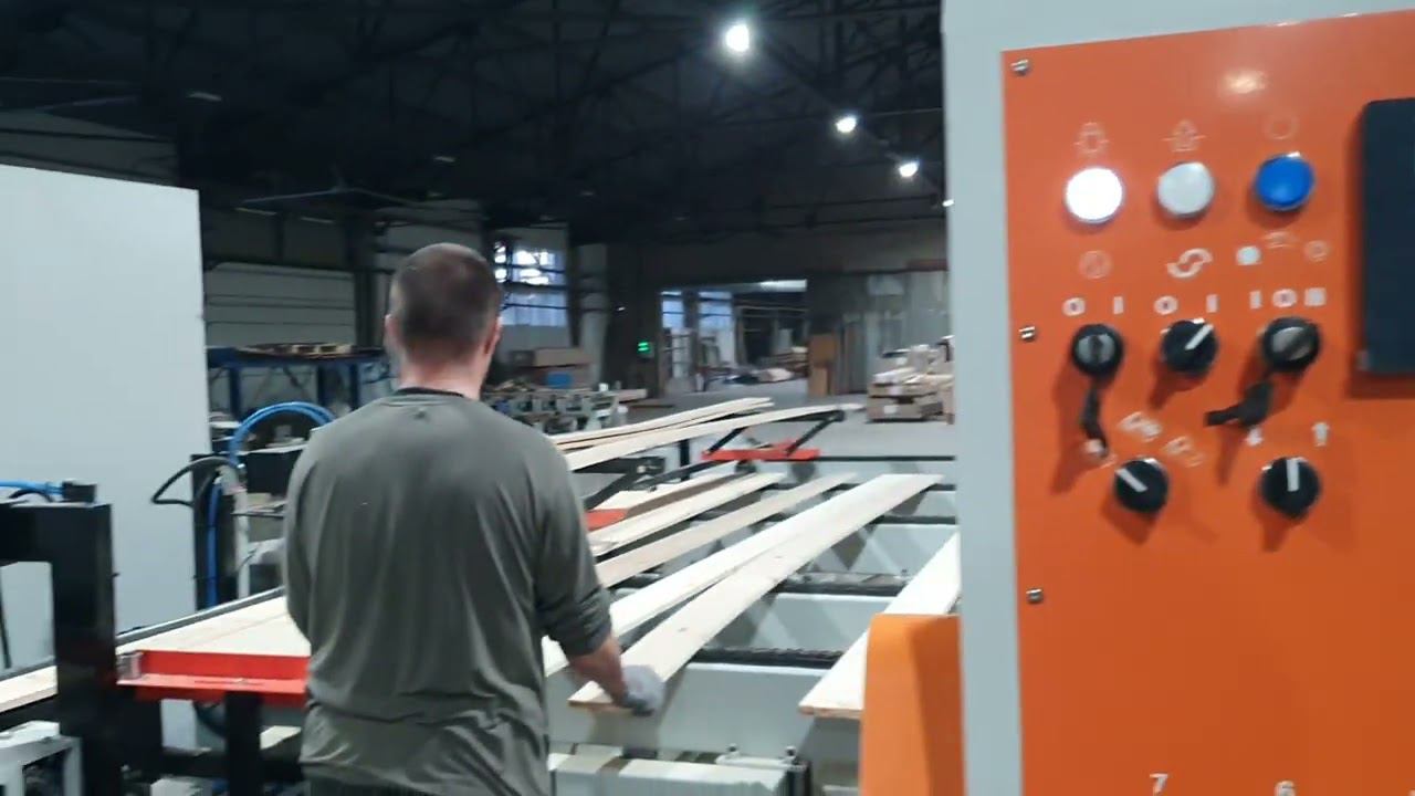 Линия строжки на базе механизации производства Тимбер Солюшнс и станка UMX - 120м мин