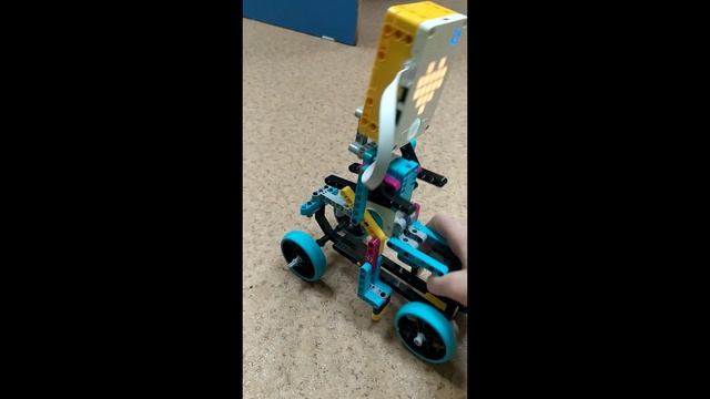 Вот такого робота-велосипедиста я собрала и запрограммировала ( продолжение), лего