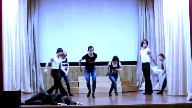 Настя танец