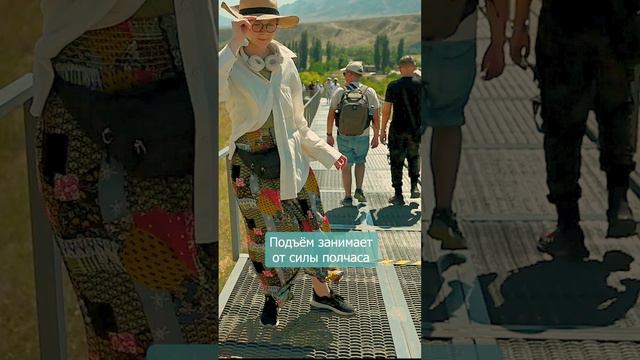 Наверх, на бархан Сарыкум. Дагестан #shorts #мимоходом