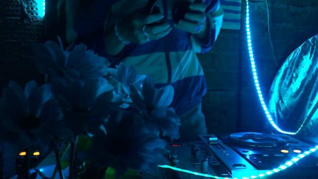 Кислотный диджей?