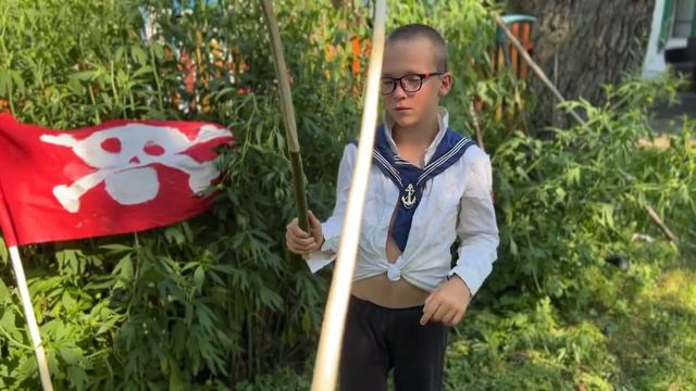 За кадром....