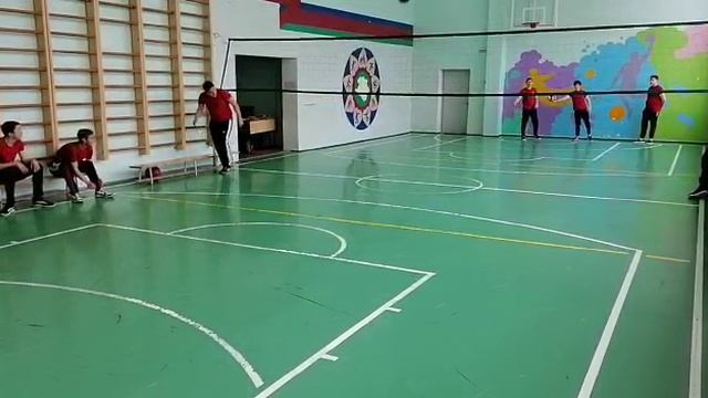 Президентские игры 9-10 класс волейбол мальчики.mp4