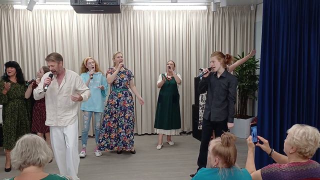 18. Гуляй Россия!