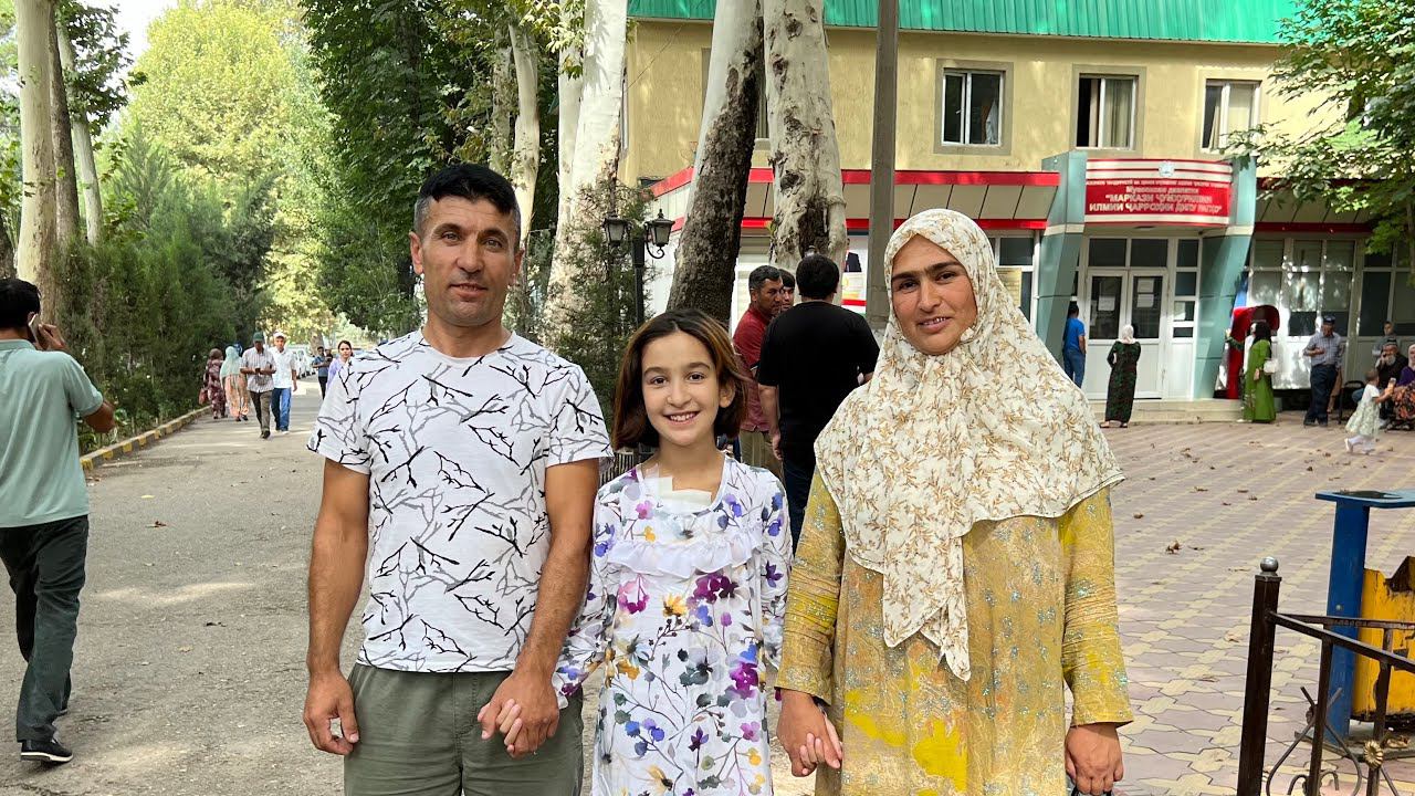 Ролик: Вохидзода Оиша, 2012 г.р.