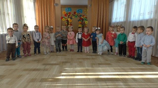 Поздравление мамам от гр Гномики.mp4