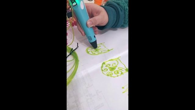 Мастер-класс 3D  ручка, поделки, кружок умелые ручки, кровать для кукол, игрушечная мебель