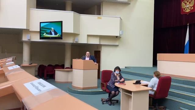 Министр рассказал всю правду о вакцине. Когда же привьются все чиновники.