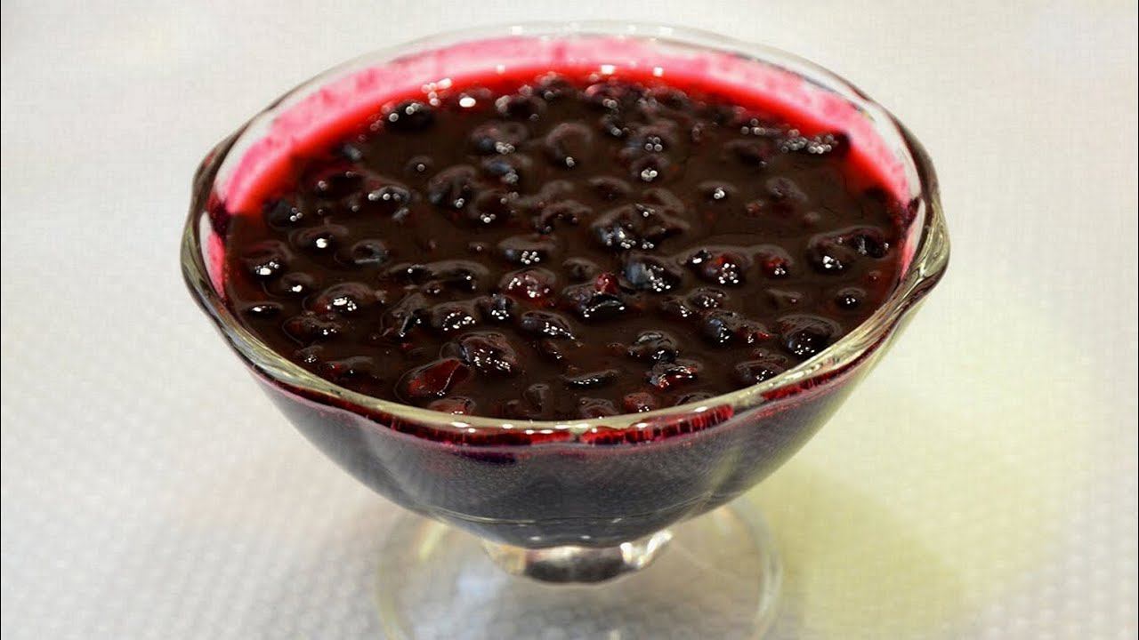 Конфитюр из черной смородины за 10 минут.