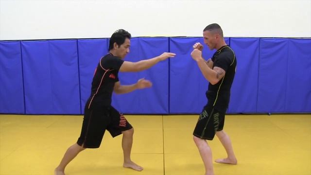 Академия Муай Боран. Удар ногой с разворота, ч.3