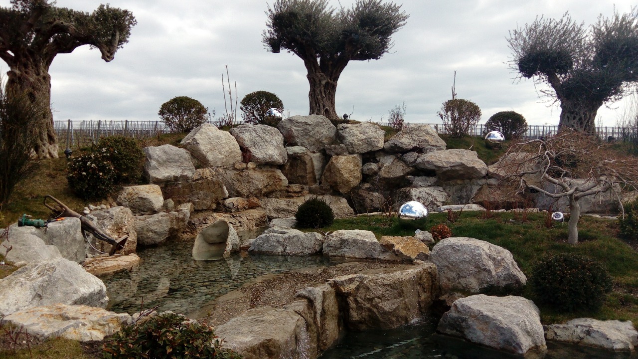 Фонтан в Винном парке отеля Mriya Resort&SPA