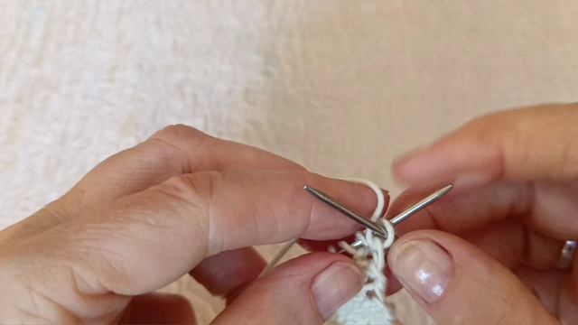 Вяжем спицами. Ажурный узор.