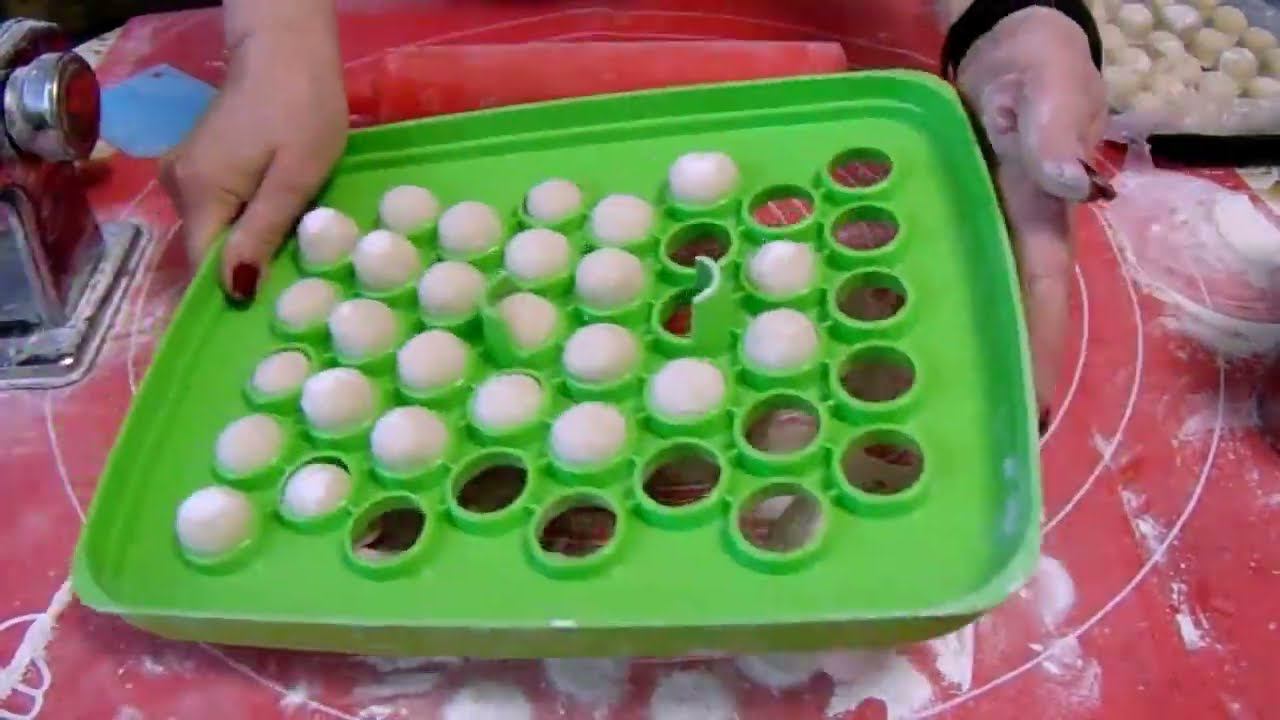 Очень Вкусные  Пельмени из Капусты и Свиного Соленого Сала на Чудо Пельменнице, 40 штук за 1 раз.