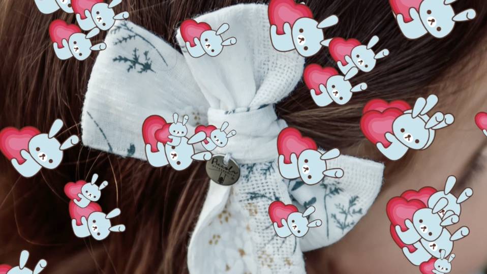 Детская песня про девочку и бант