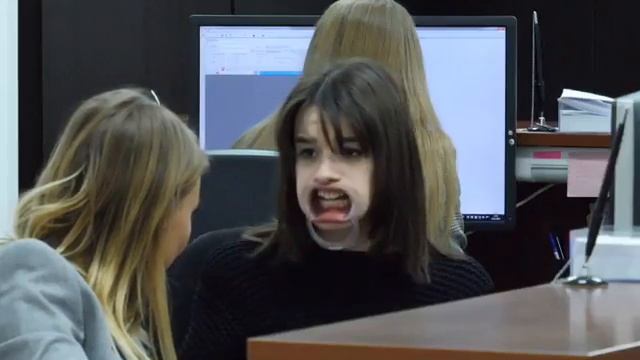 ...игра с маленьким джони(Розыгрыш)