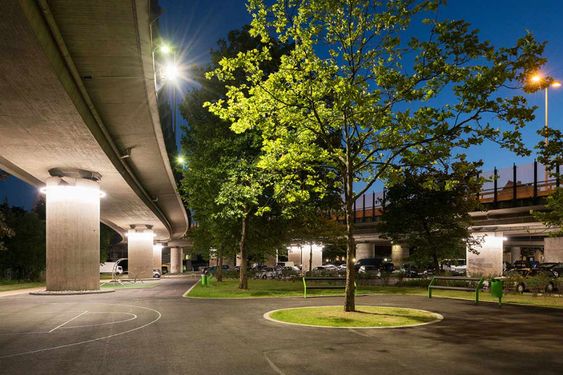 Ландшафтный светильник для колонн и деревьев SM и BS