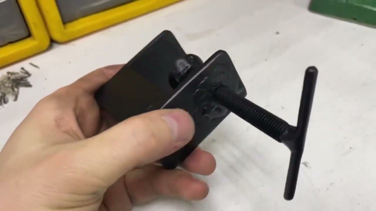 Изготовление детали крепление для светильника.