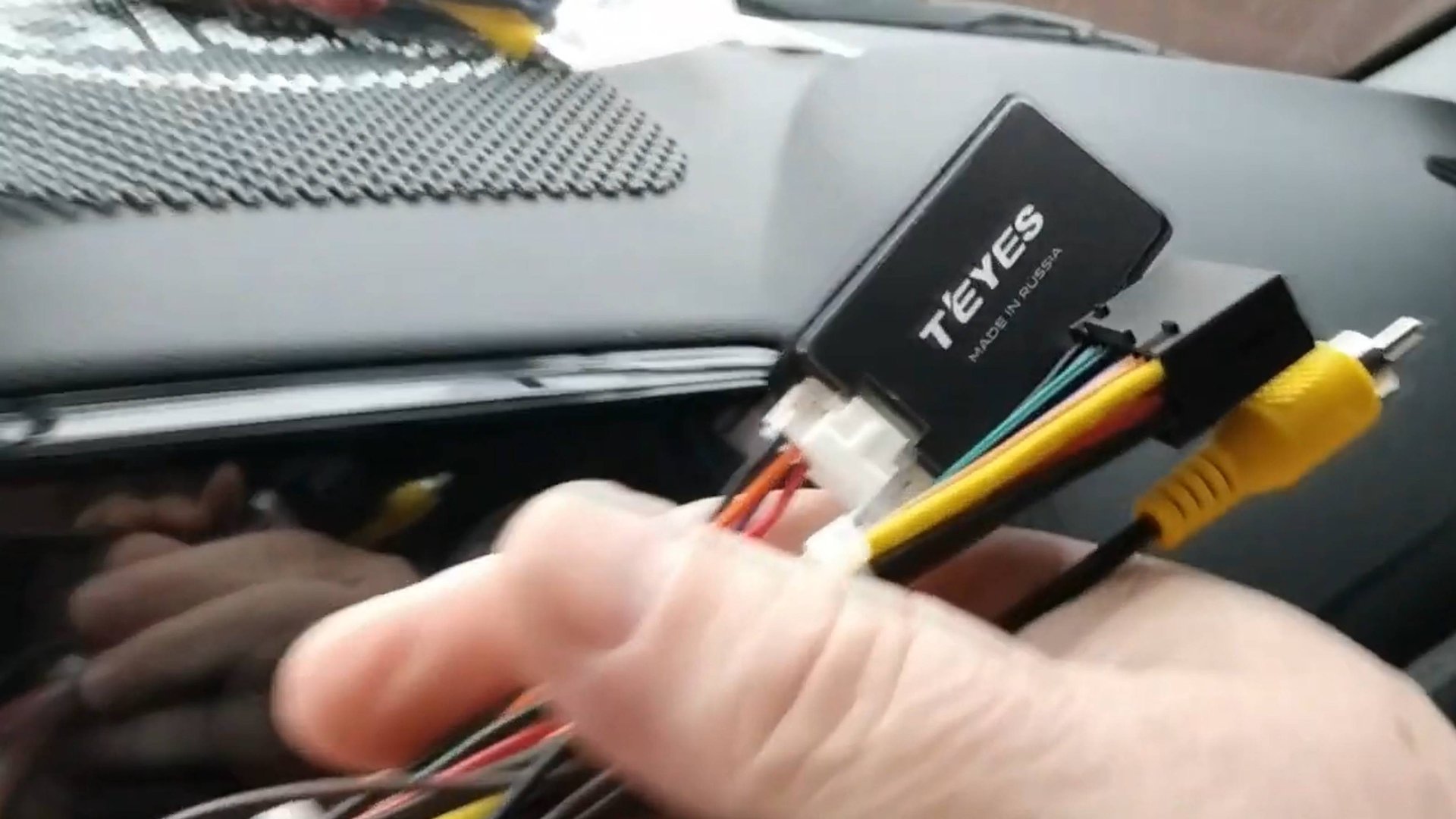 Lada Vesta SW Cross Установка Canbus Teyes V1 1