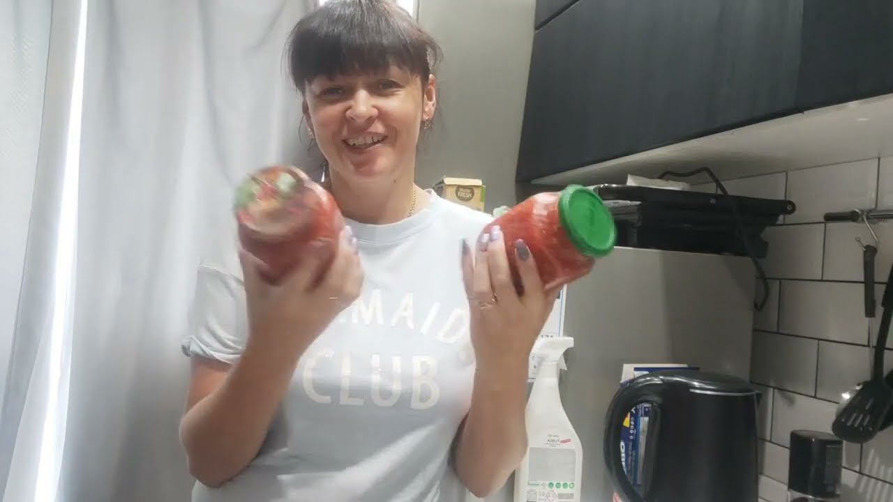 03.09.2023 Самая вкусная хреновина/Добралась до клубники/