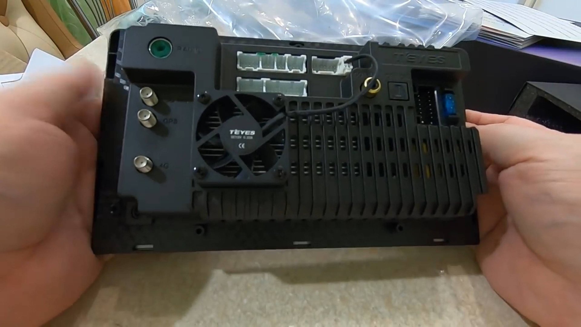 Lada Vesta SW Cross Замена головного устройства