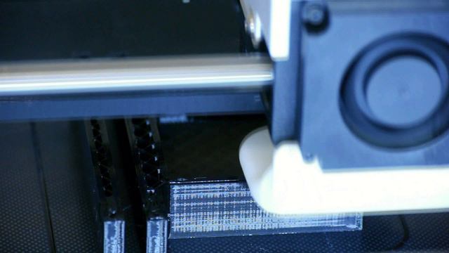 Факультет ХТиТ: Электрохимические производства и Производство материалов и устройств электроники