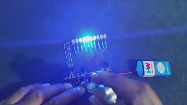 Световые эффекты на RGB светодиодах с общим анодом, CD4017 и NE555