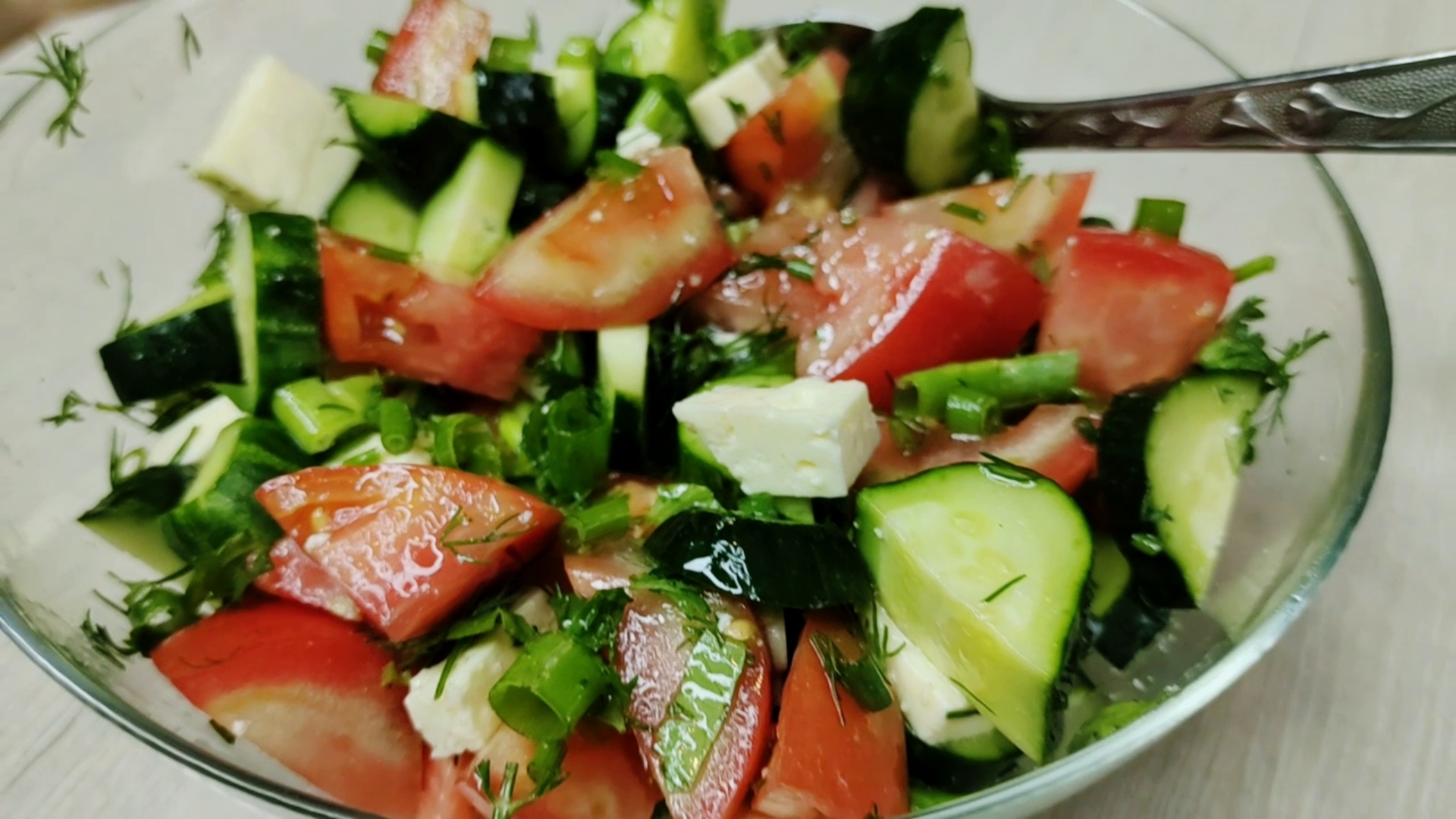 Как быстро и вкусно сделать легкий салат