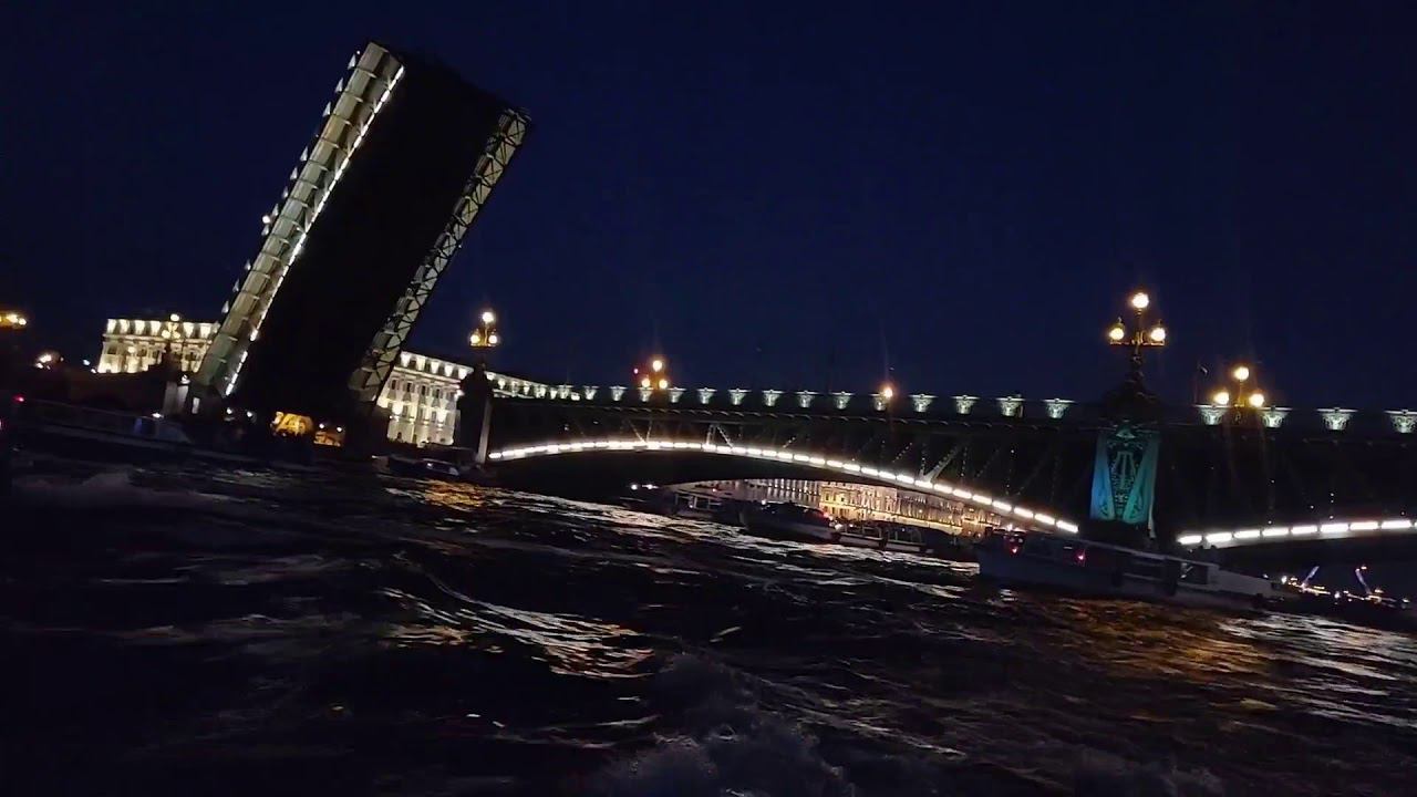 Мосты Санкт-Петербурга, ночная прогулка на катере по Неве, белые ночи