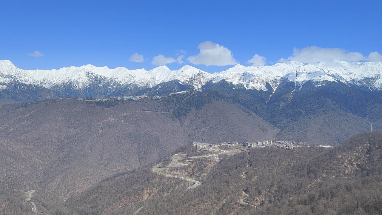 4К видео. Полёт в горах Кавказа