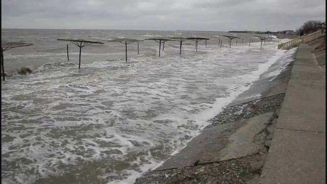 Шторм на Азовском море. Storm on the sea of Azov