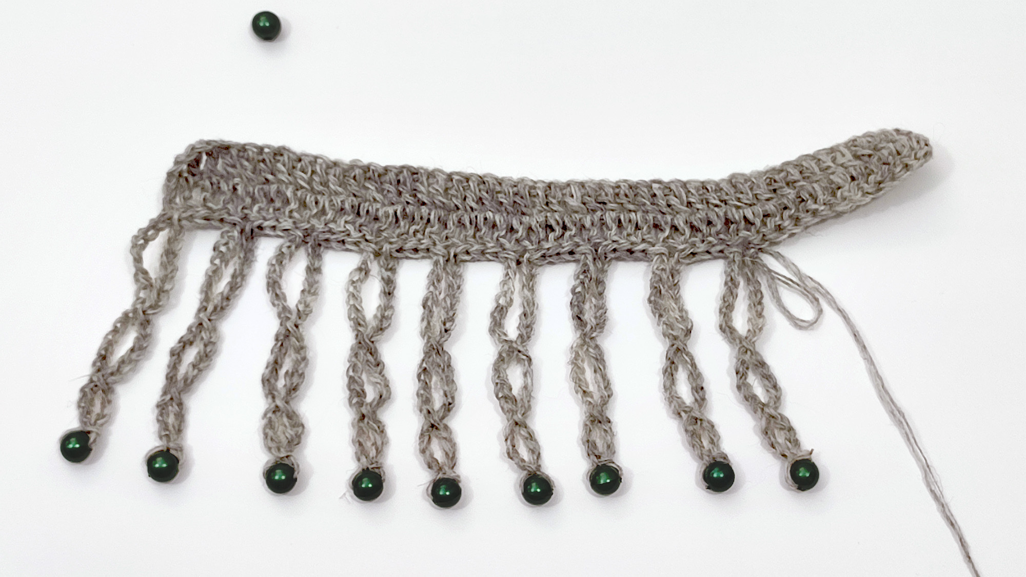 Бахрома с крупными бусинами крючком, как красиво обвязать шаль