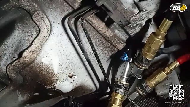 MERCEDES ML350 W166 дизель: Oчистка системы впрыска дизельного двигателя по технологии BG.mp4