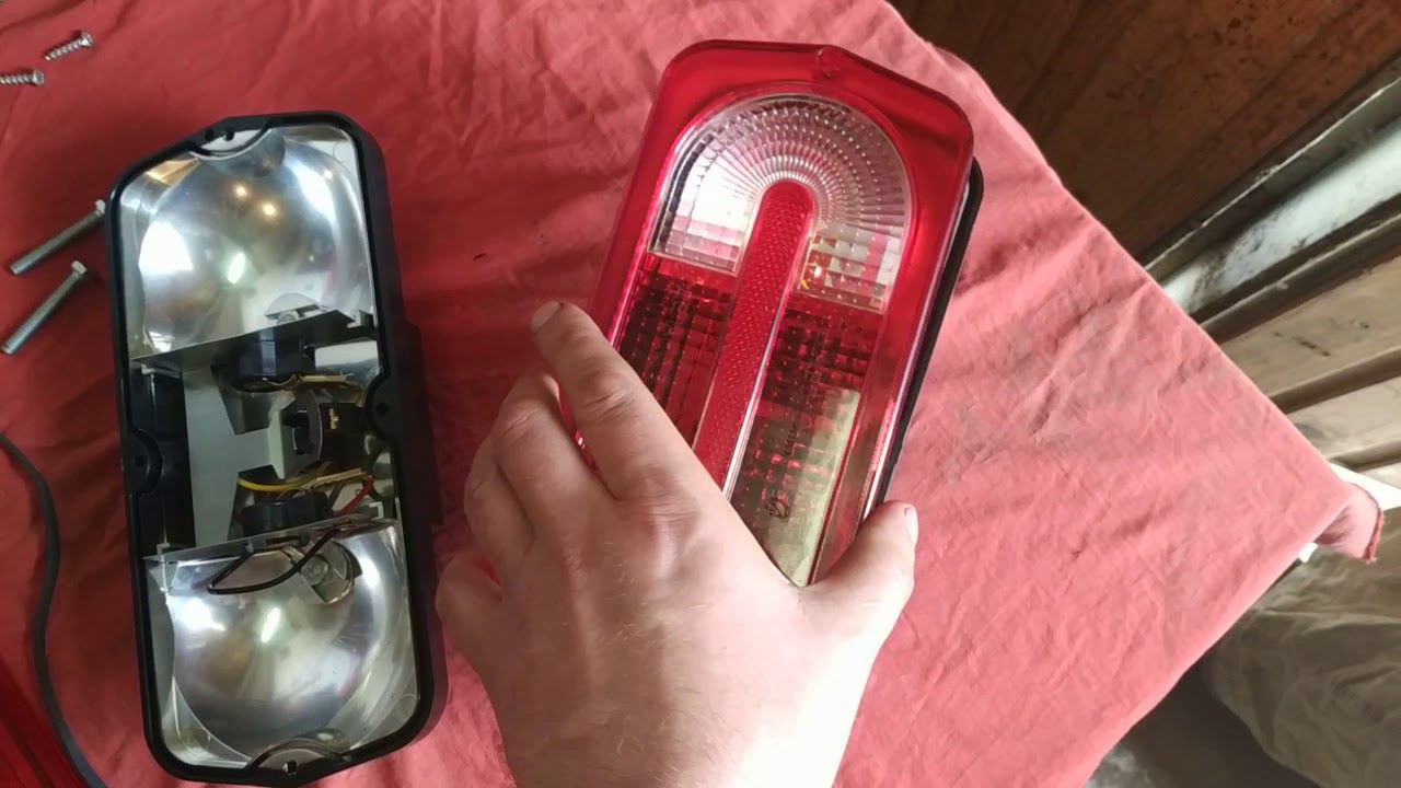 Обзор и установка. Задние фонари на ЛуАЗ от УАЗа в стиле Гелика