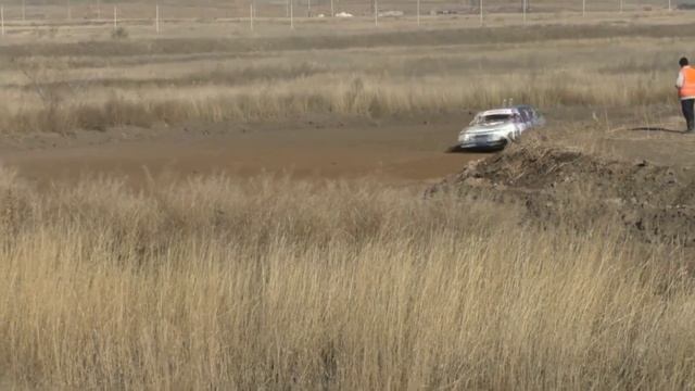 Авто кросс заезд - 4. D1600 Полуфинал. Черногорск 16.10.2021.mp4