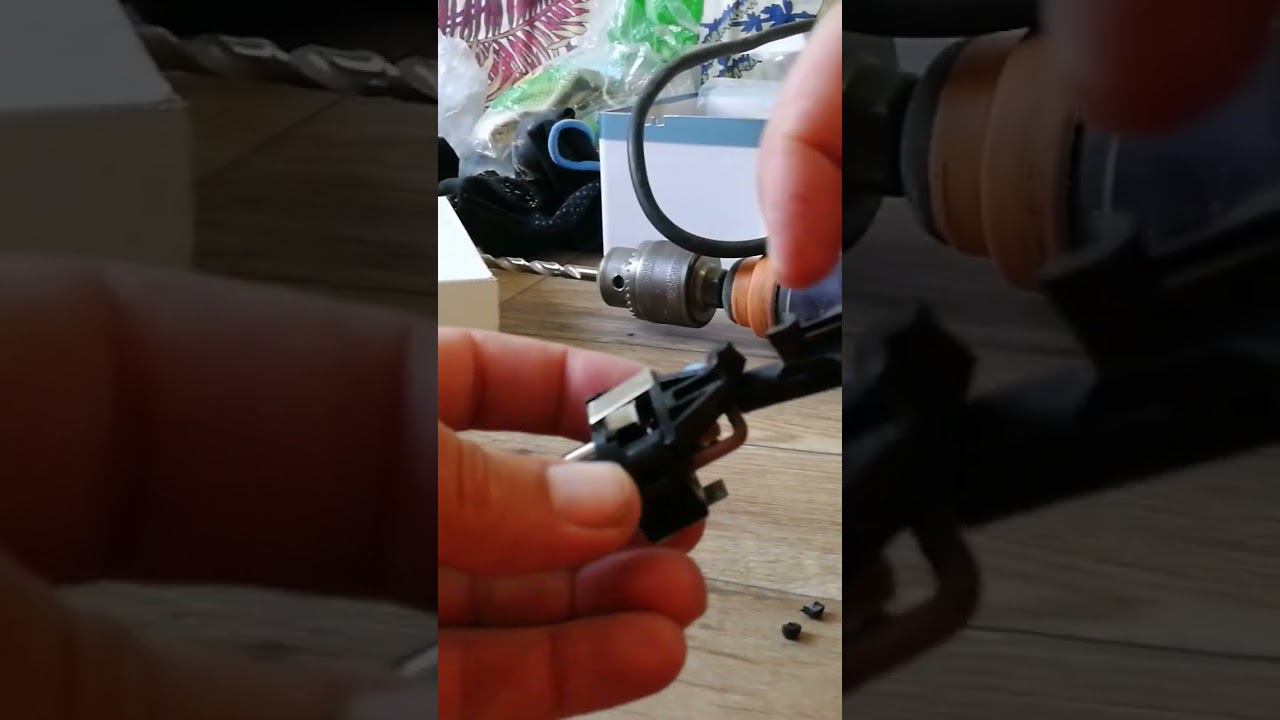 Ремонт вилки 220В