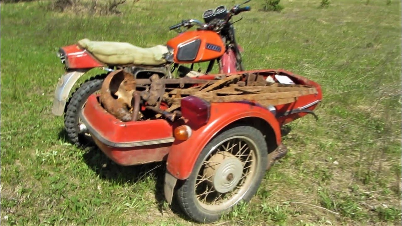 Начинаю подготовку металлолома к вывозу из _Забытой деревушки_. Коп металлолома.