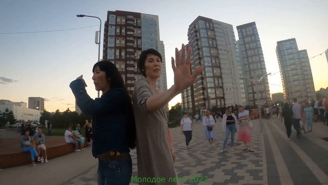 Видео селфи от Майи и Екатерины на закате