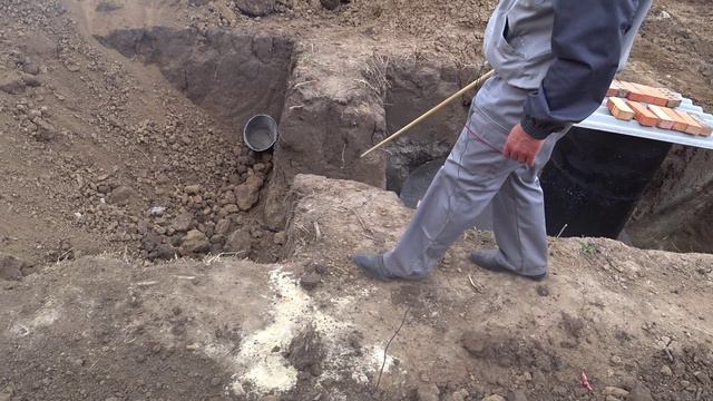 73. Вид участка с проложенными инженерными сетями