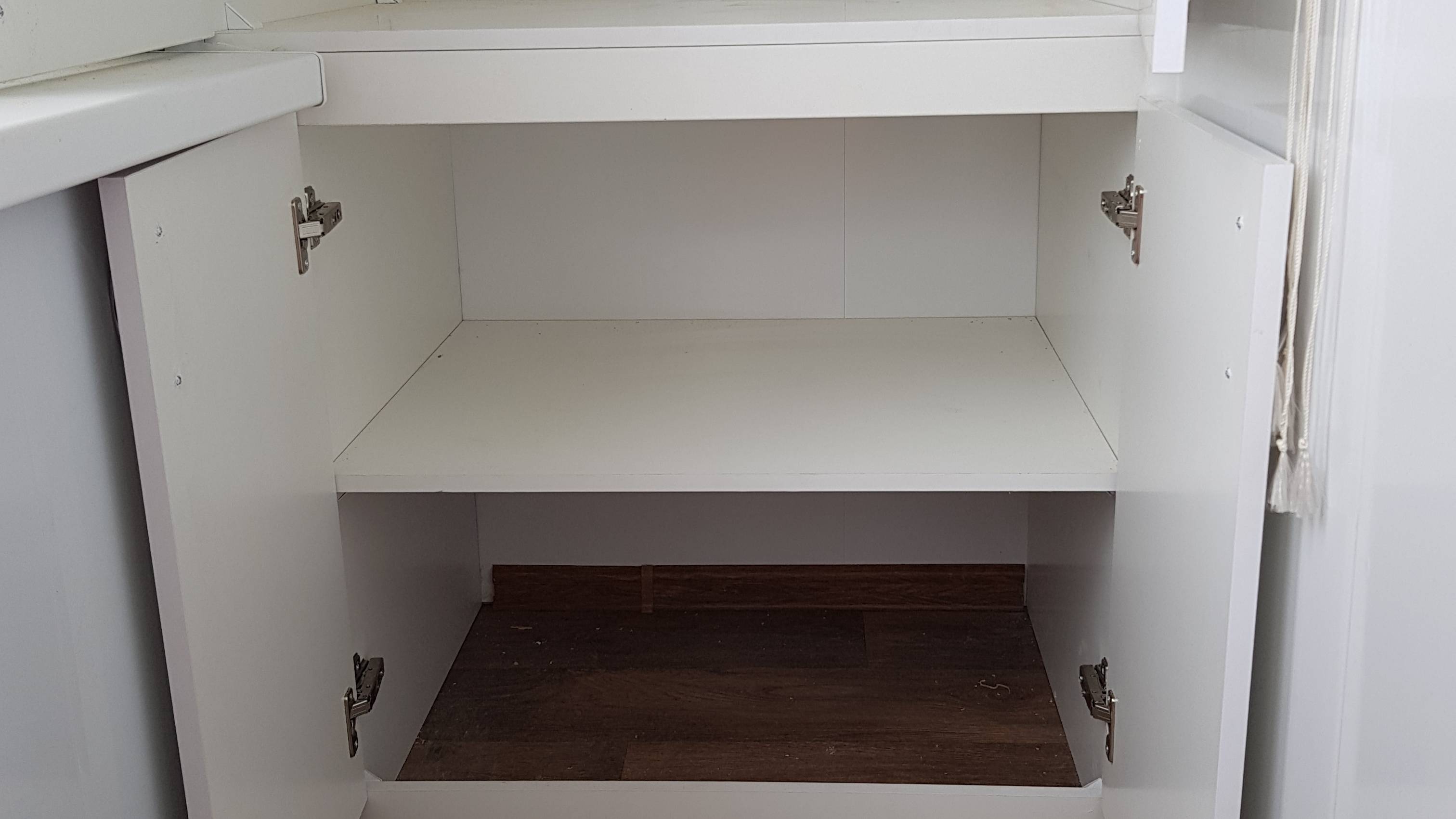 Вариант ОБШИВКИ БАЛКОНА ⚫ ШКАФ НА БАЛКОН ⚫ Бельевая СУШИЛКА | Керчь