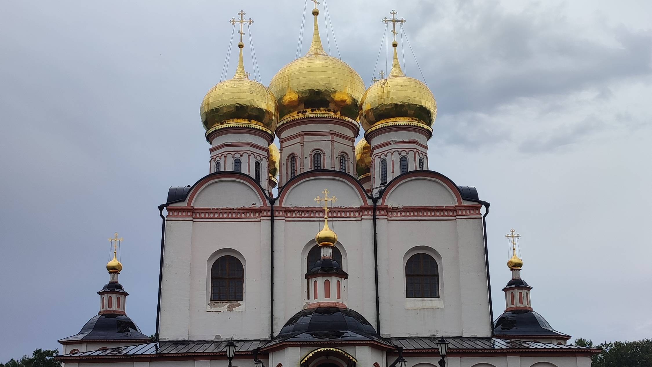 ИВЕРСКИЙ МОНАСТЫРЬ ТЕРРИТОРИЯ10.08.24