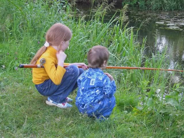 2006 07 02 На реке Лахва с удочкой.mp4