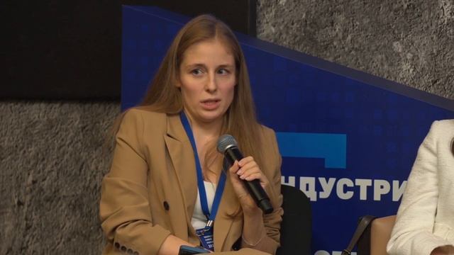 Многие юмористические проекты, которые работали раньше, перестали работать вообще, Опалева Елена