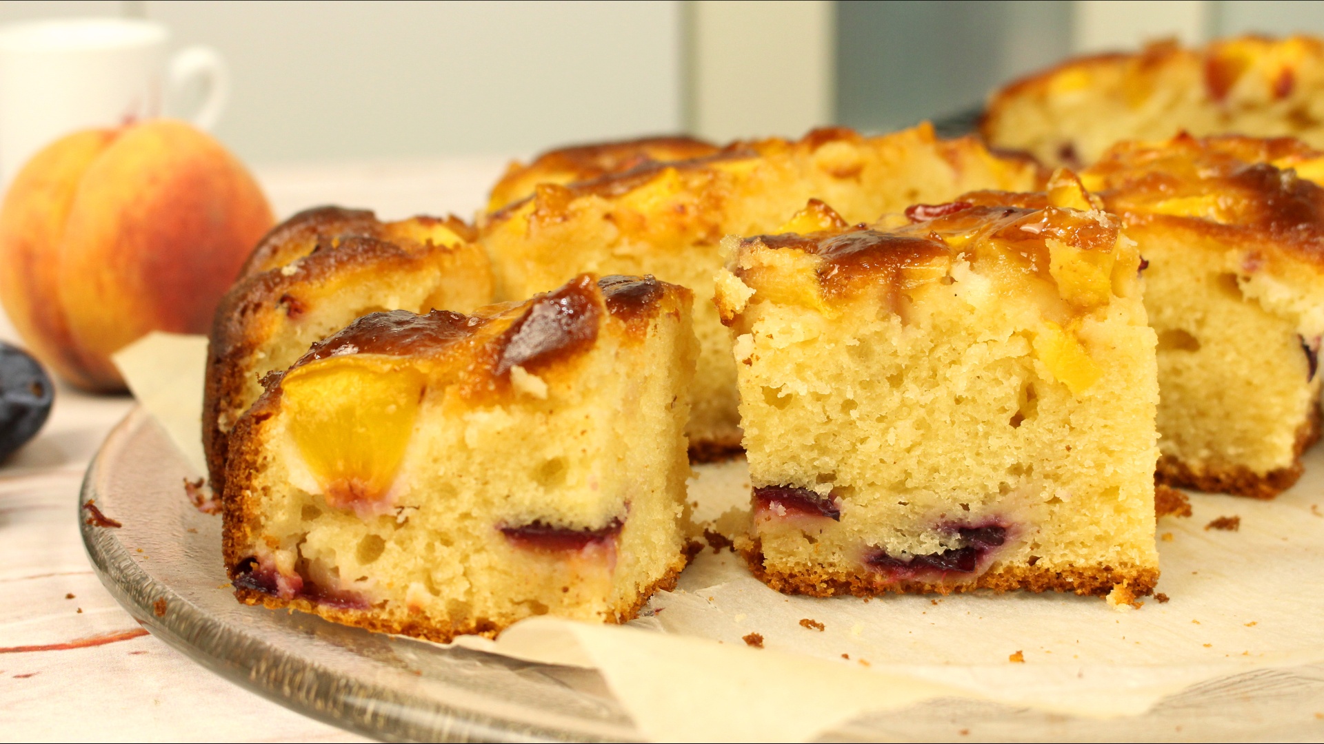 Пирог, который просто тает во рту! Пышный пирог, который следует приготовить! Рецепт на йогурте