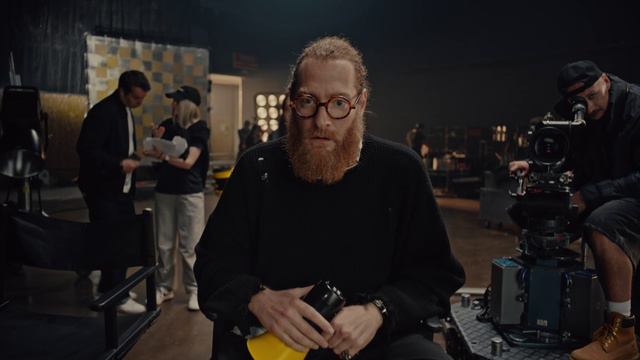 Tecno Camon 30 — в комплекте выгоднее